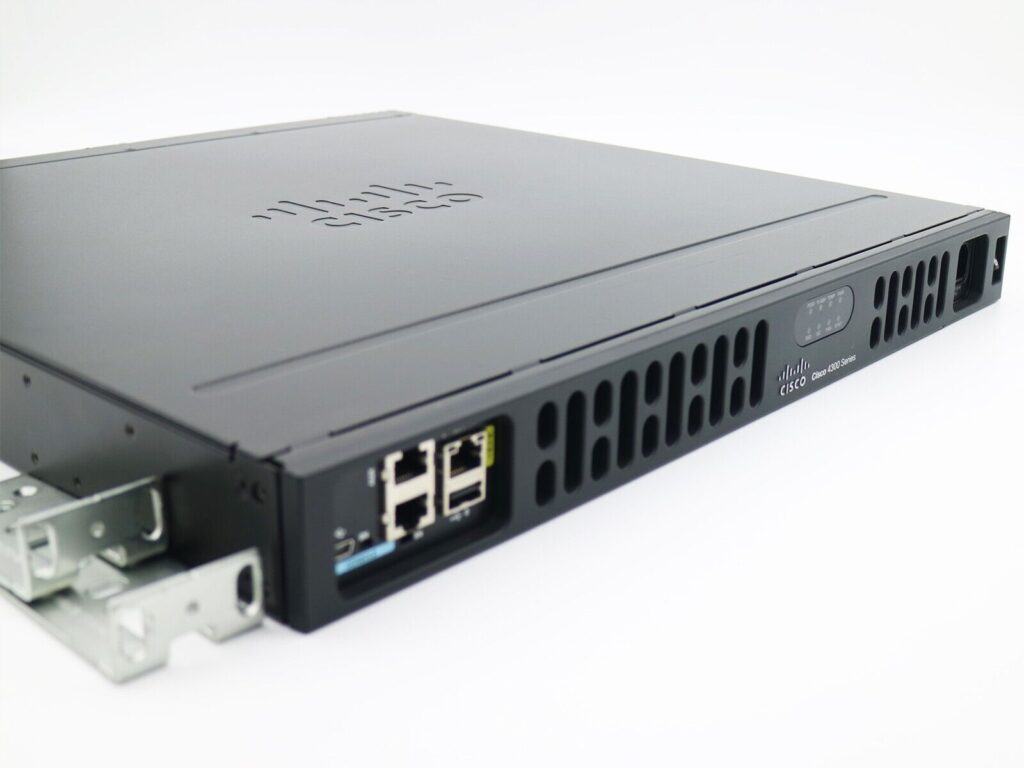 Cisco ISR4331-AX/K9 V04 500W-PoE-PSU Licens:Appx IPBase Security, No ...